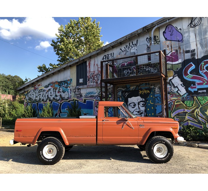 1976 Jeep J10 2