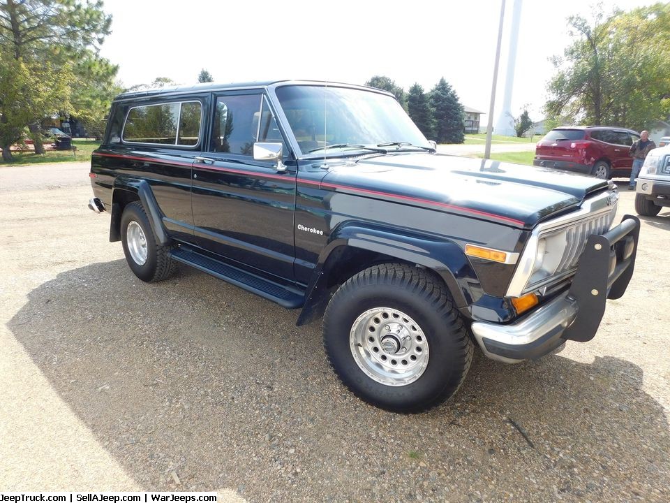 1982 AMC Jeep Cherokee Laredo 8